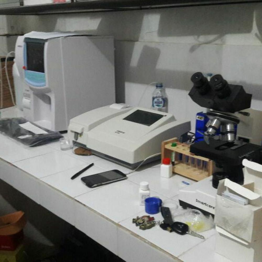 Jual Paket Laboratorium Pratama dari dr. Piet Yuliarpan | Goalkes